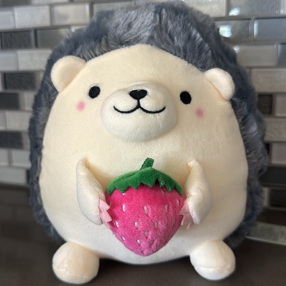 Takashoji | Toys | Takashoji Hedgehog Holding Strawberry Plush Mochi ...